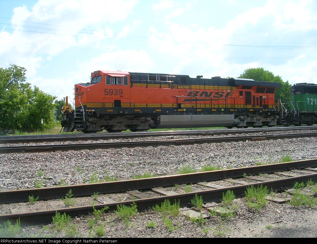BNSF 5939